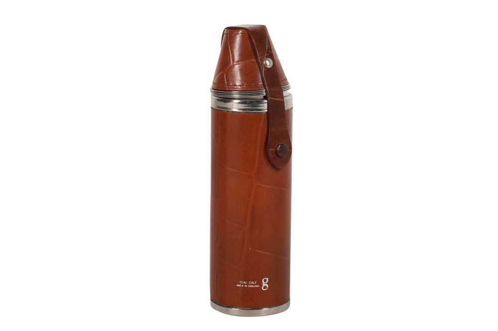 Lot 113 - SHOOTING FLASK AND PAIR OF DECANTERS