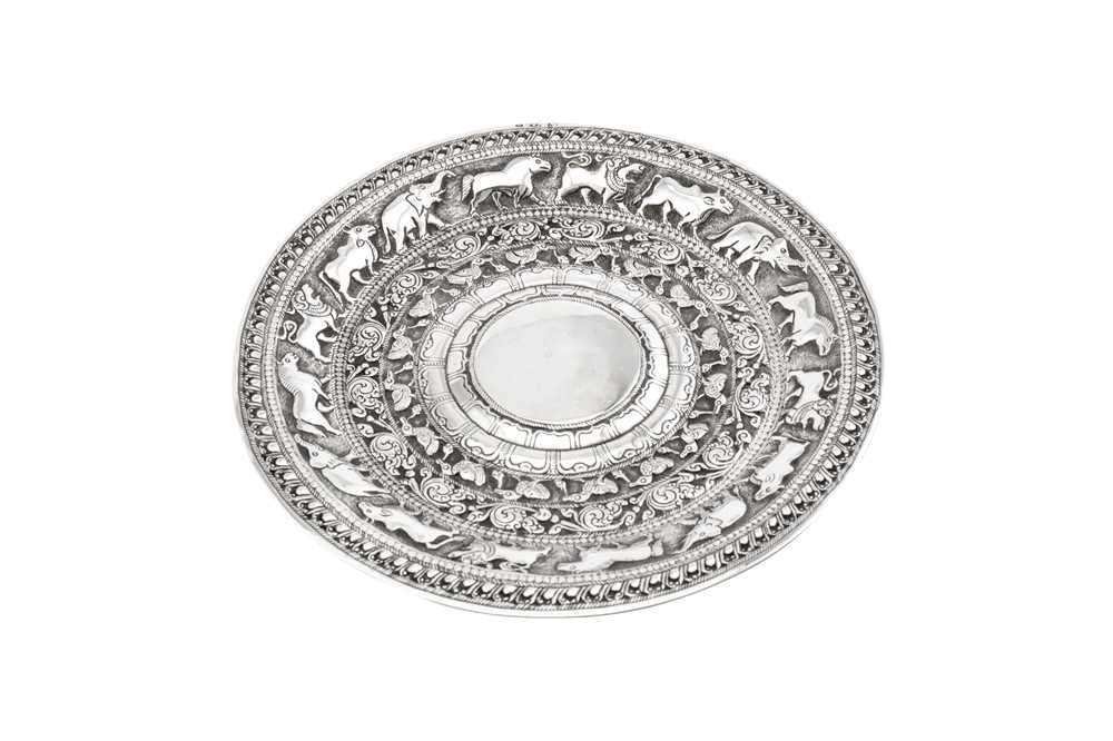 Lot 25 - A small early to mid-20th century Ceylonese