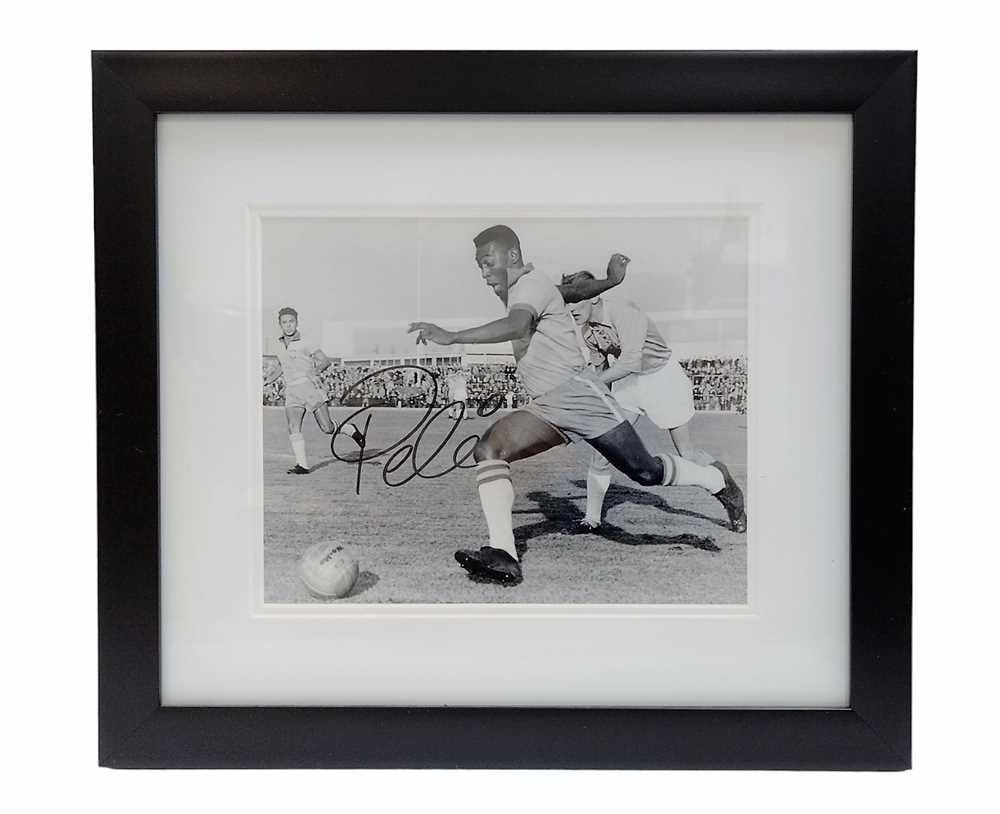 Lot 687 - Pele'