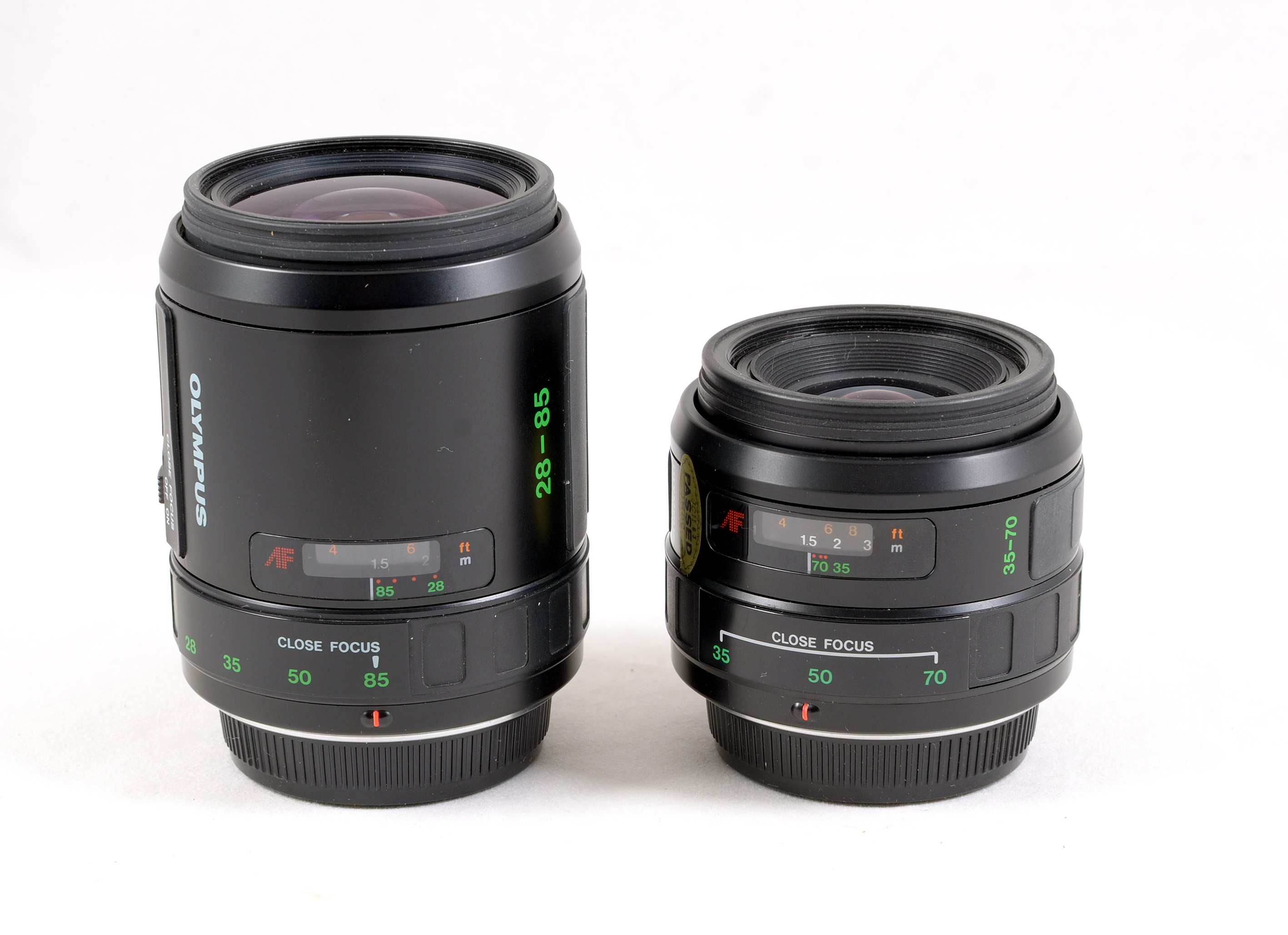 Lot 64 - A 4-lens Olympus OM77AF/OM707 Outfit