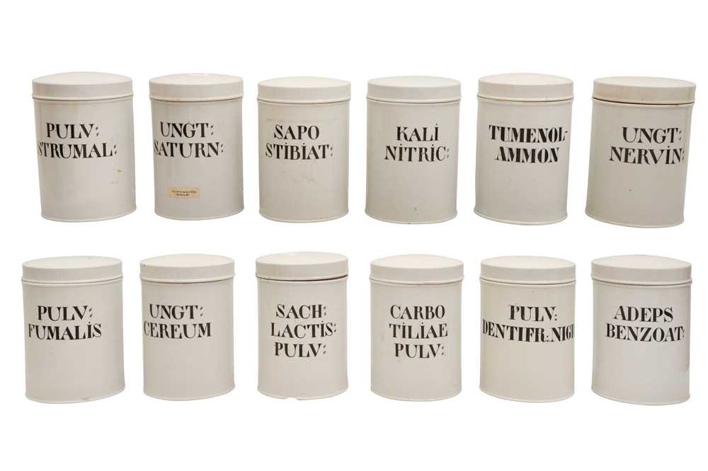 Lot 224 - GROUP OF TWELVE GERMAN WHITE PORCELAIN