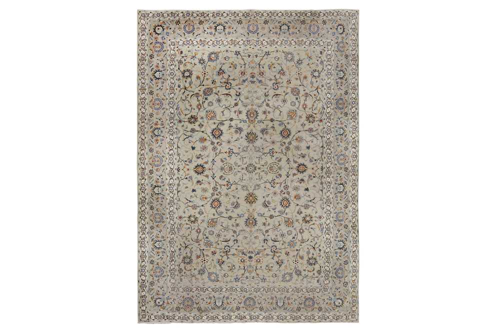 Lot 95 - A FINE KASHAN CARPET, CETRAL PERSIA