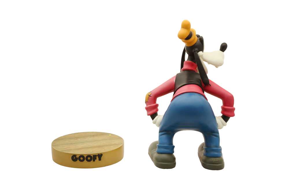 Lot 399 - A GOOFY 'BIG FIG' STATUE, CIRCA 1999