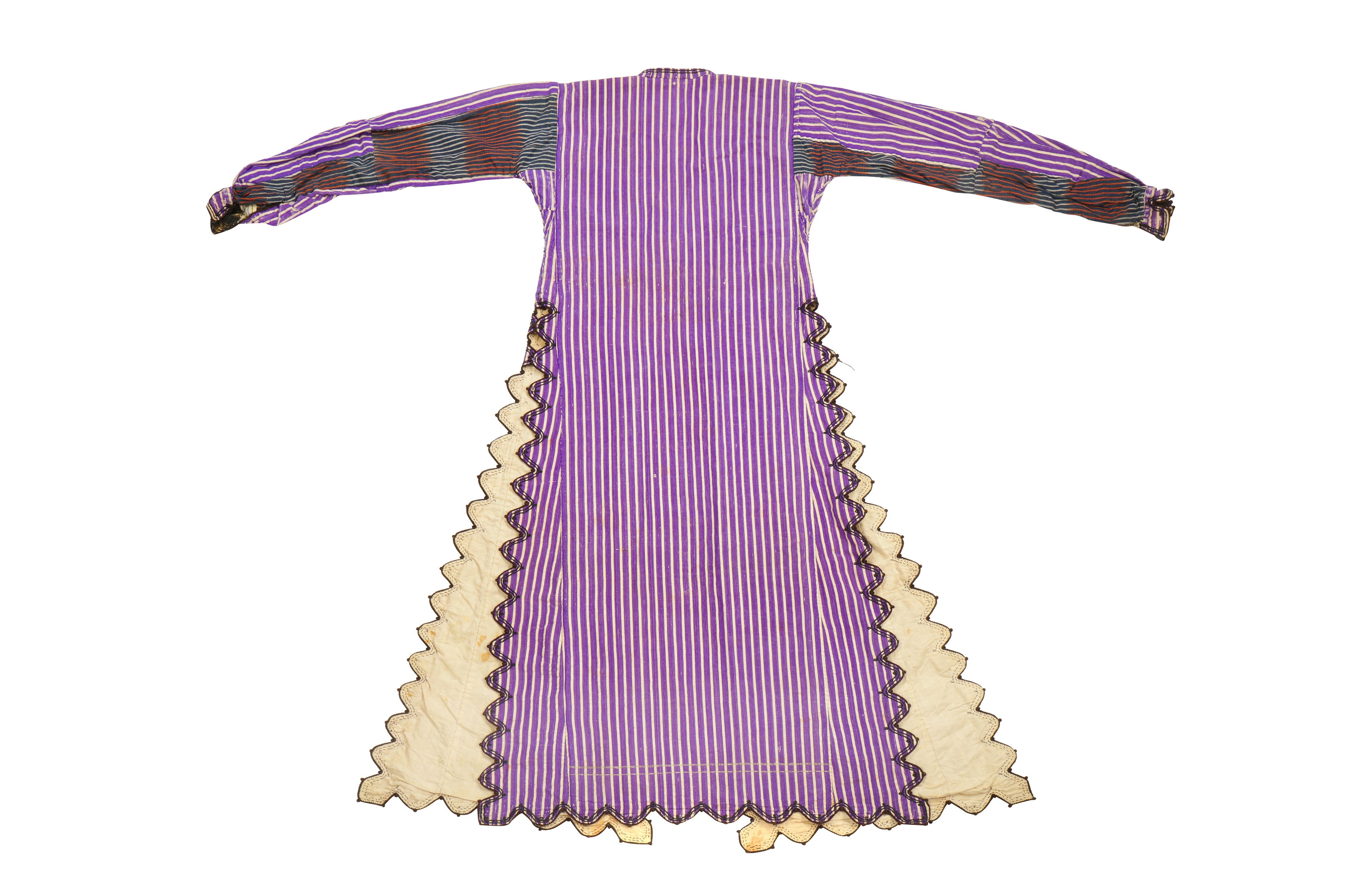 Lot 365 - AN OTTOMAN ANTERI ROBE