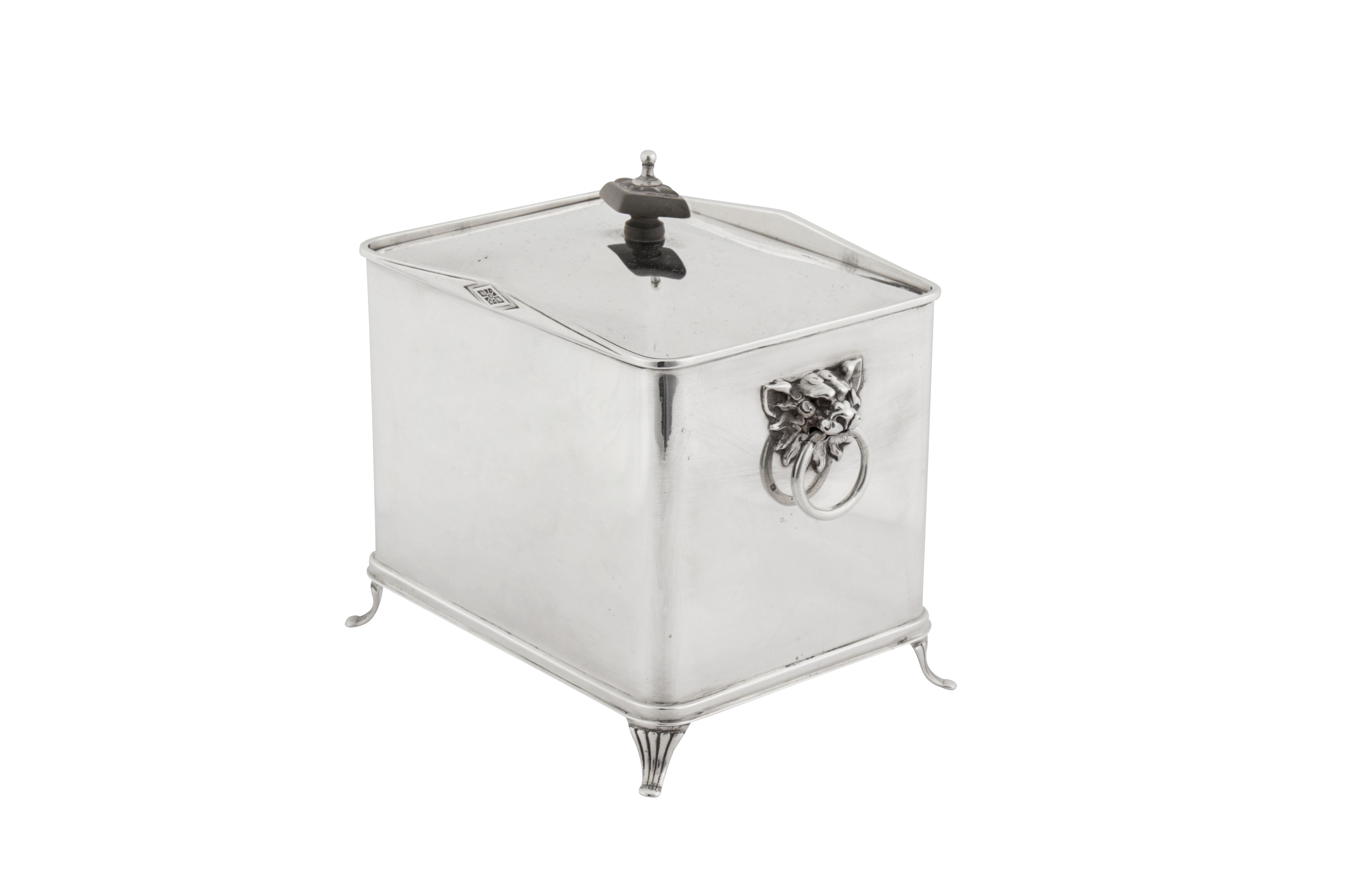 Lot 370 - A George V sterling silver biscuit box,