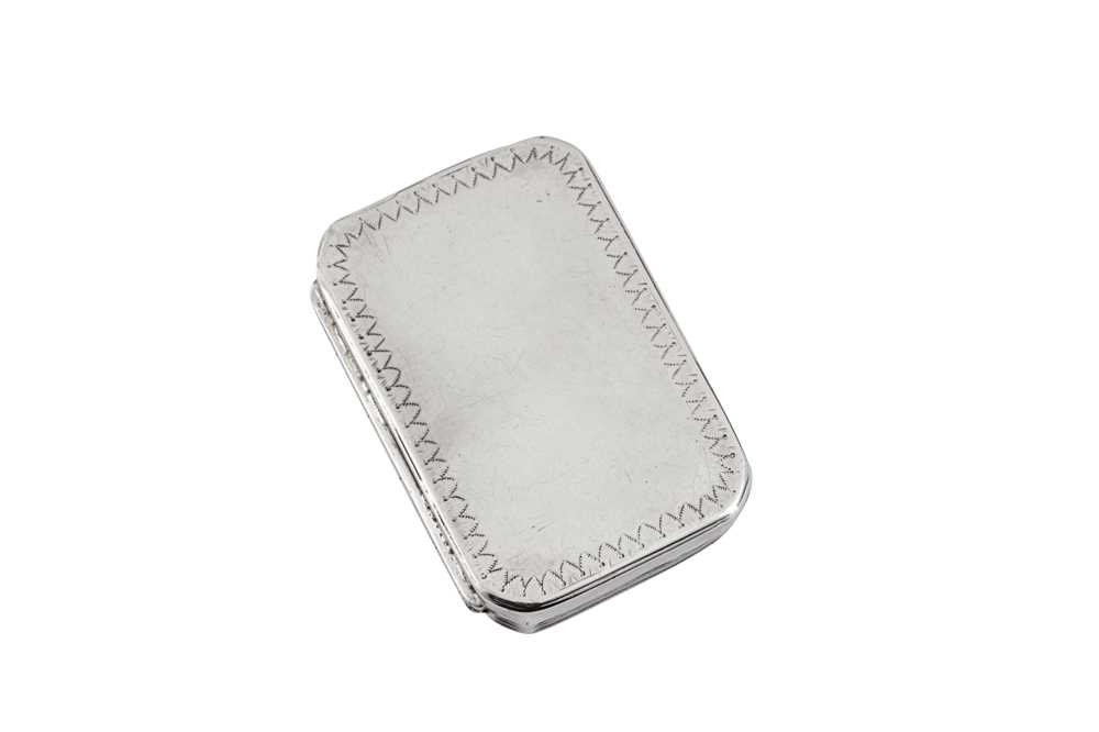 Lot 41 - A William III silver snuff box, later