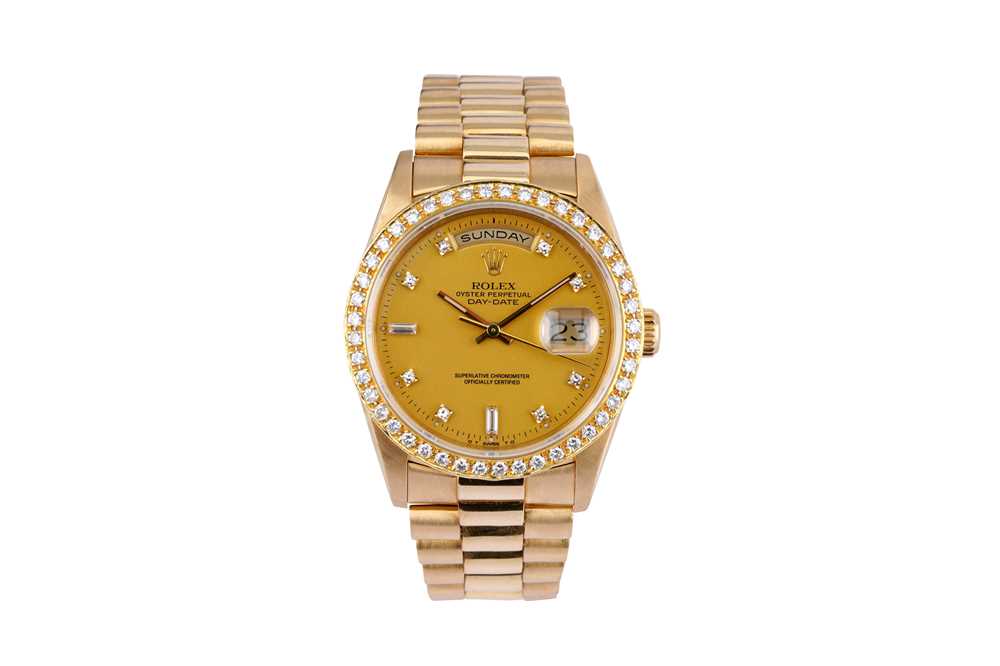 Lot 305 - ROLEX.