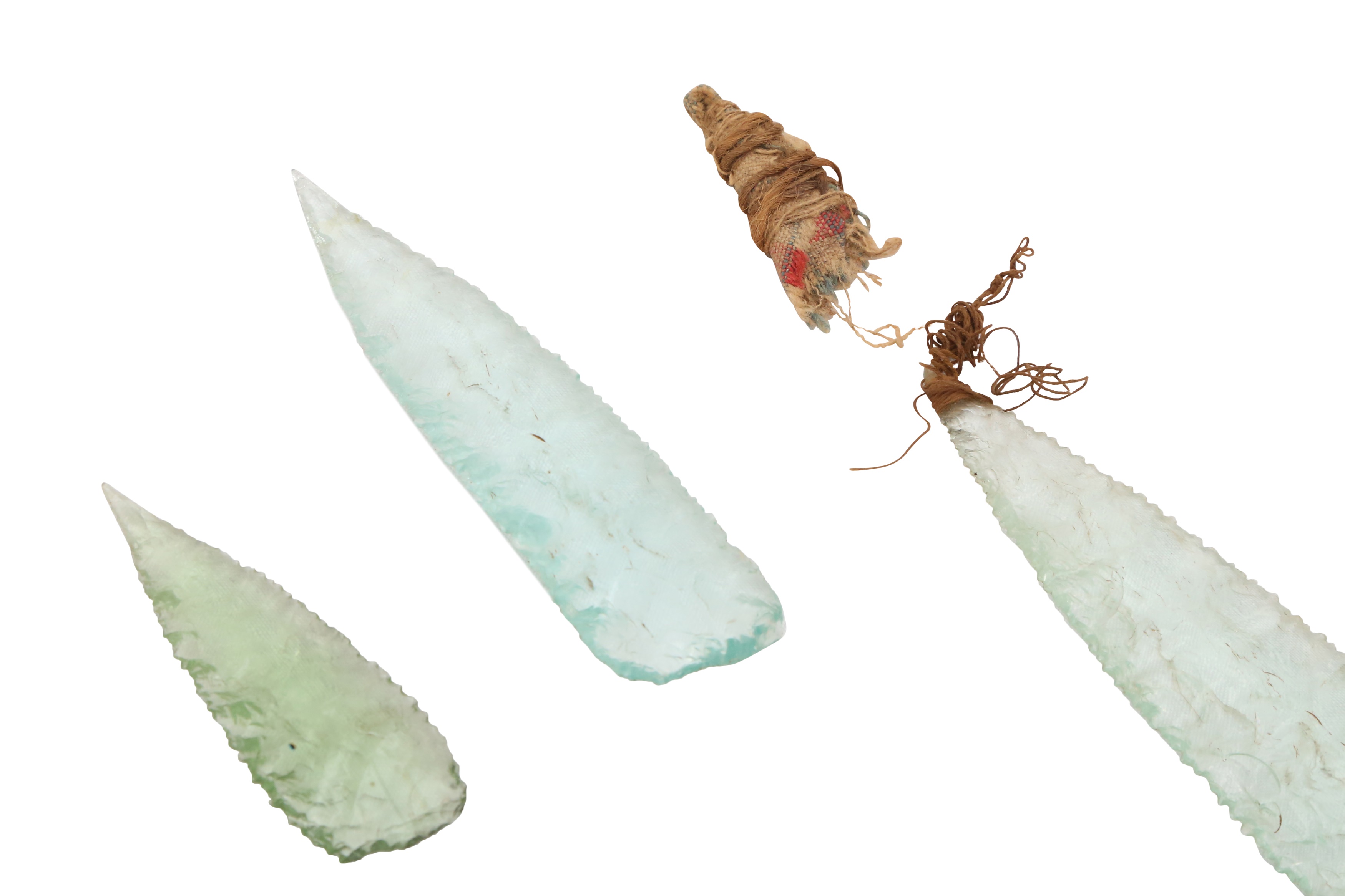 Lot 264 - INDIGENOUS AUSTRALIAN GLASS SPEAR/ARROWHEADS