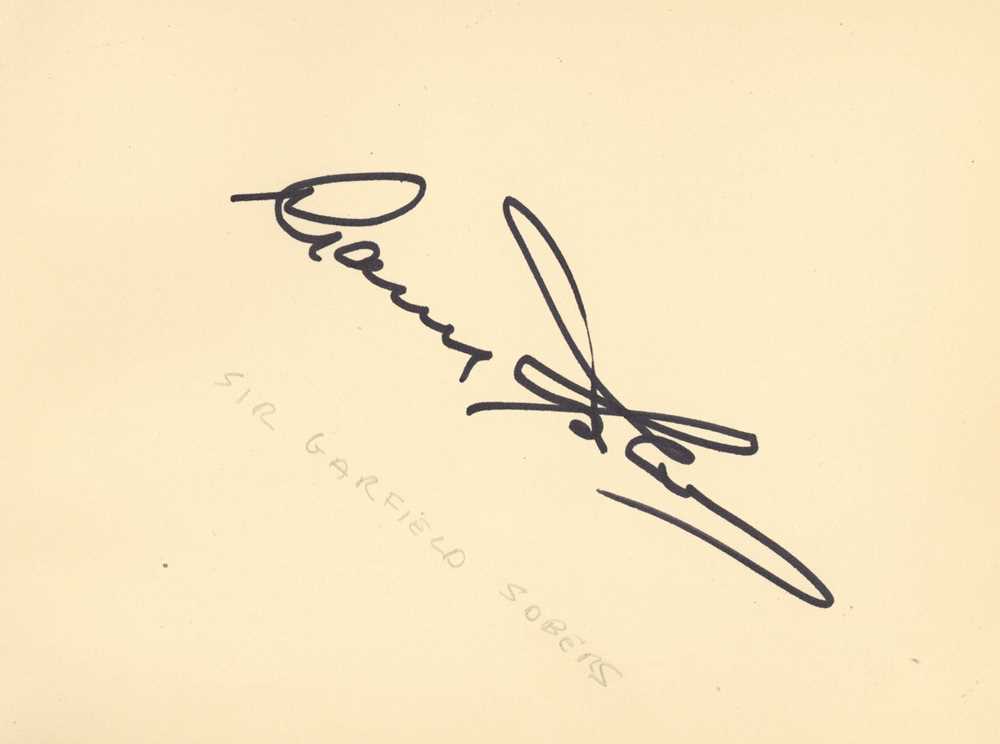 Lot 15 - Autograph Album.- Sportsmen