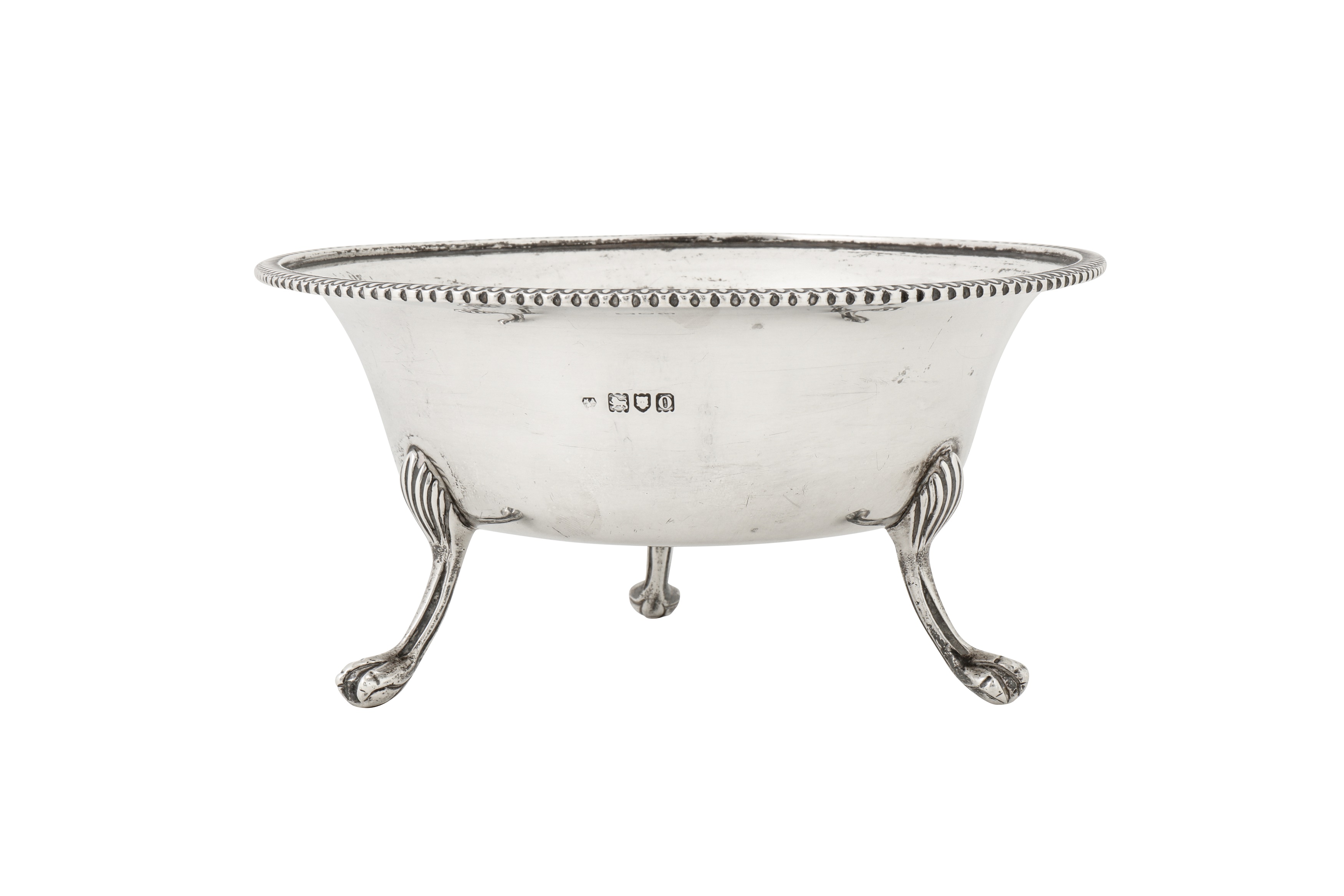 Lot 306 - An Edwardian sterling silver three footed