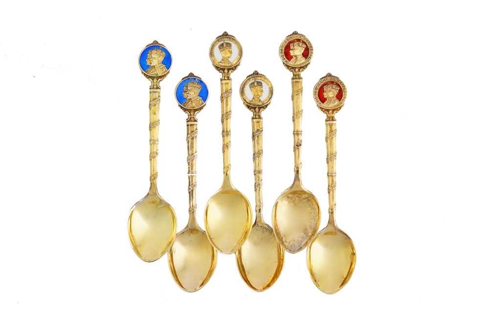 Lot 36 - A CASED SET OF SIX GEORGE VI STERLING SILVER