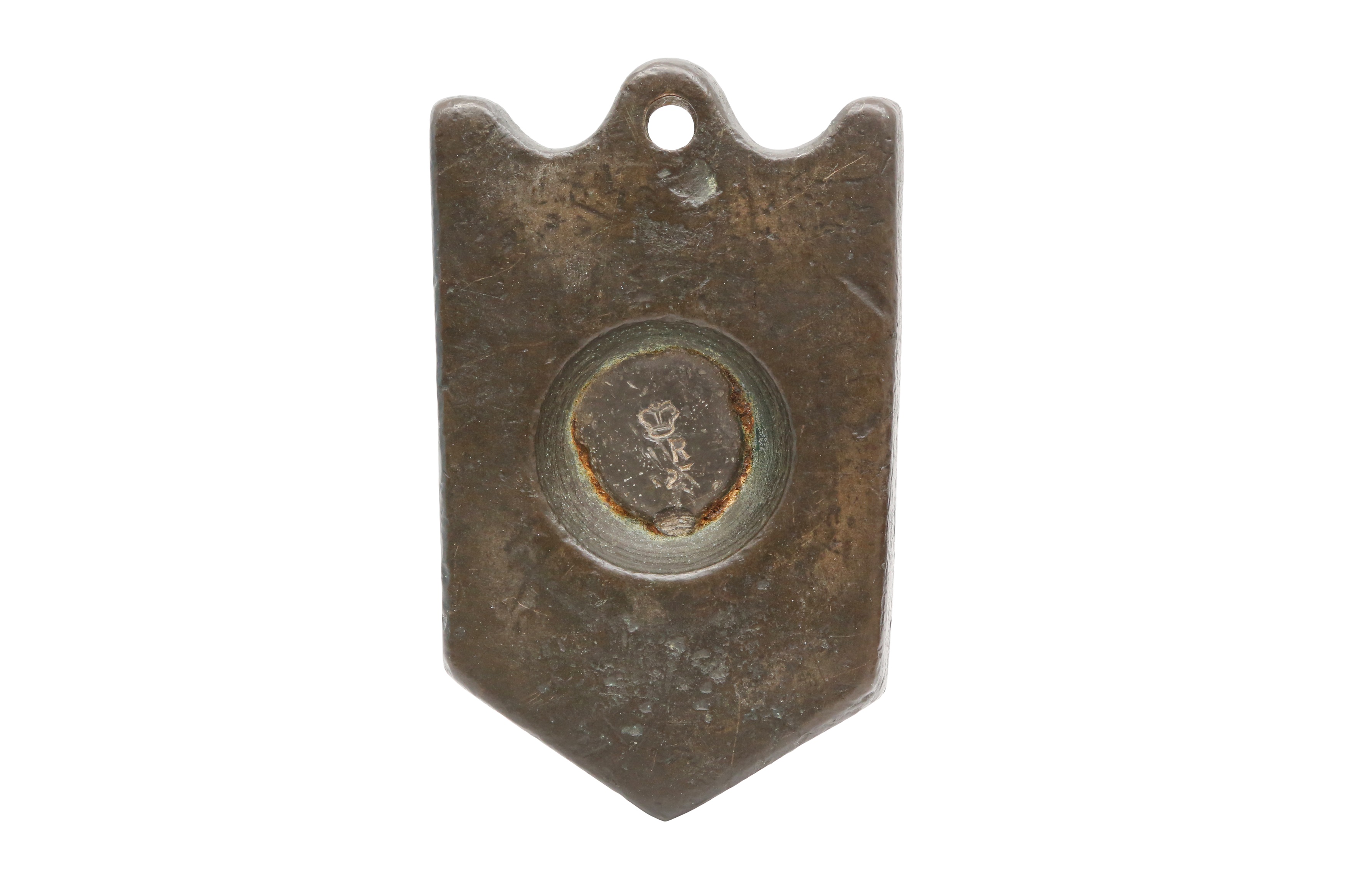 Lot 247 - A RARE GEORGE I LEADED BRONZE 7LB WOOL