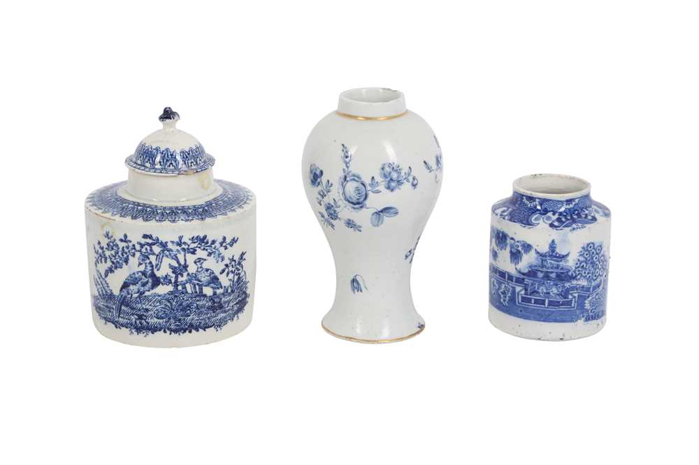 Lot 138 - A BRISTOL HARD PASTE PORCELAIN TEA CANISTER