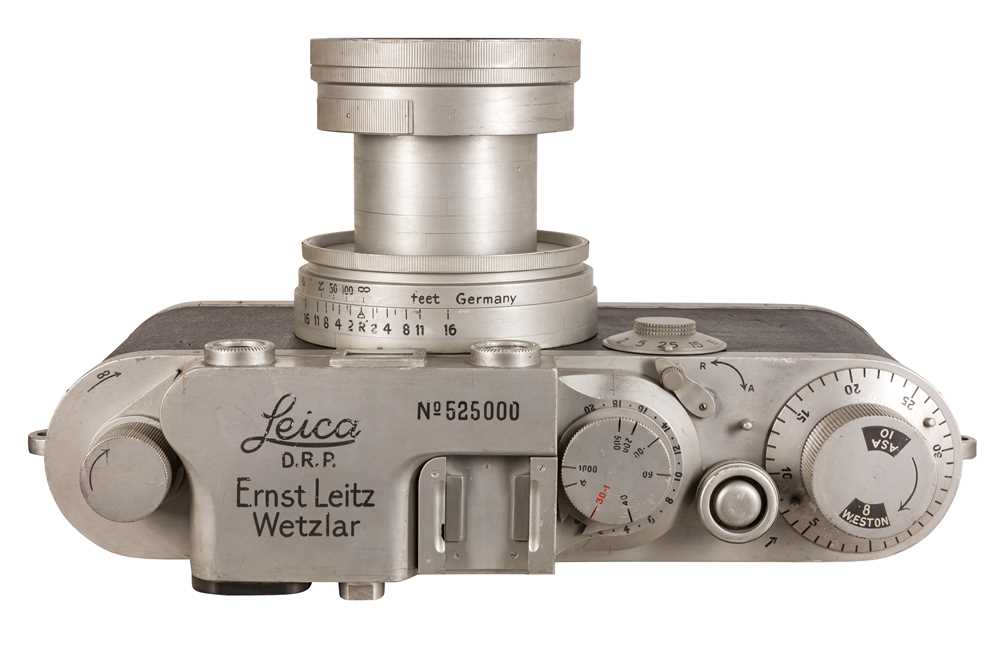 Lot 394 - A Giant Leica IIIf Riesen Model Rangefinder