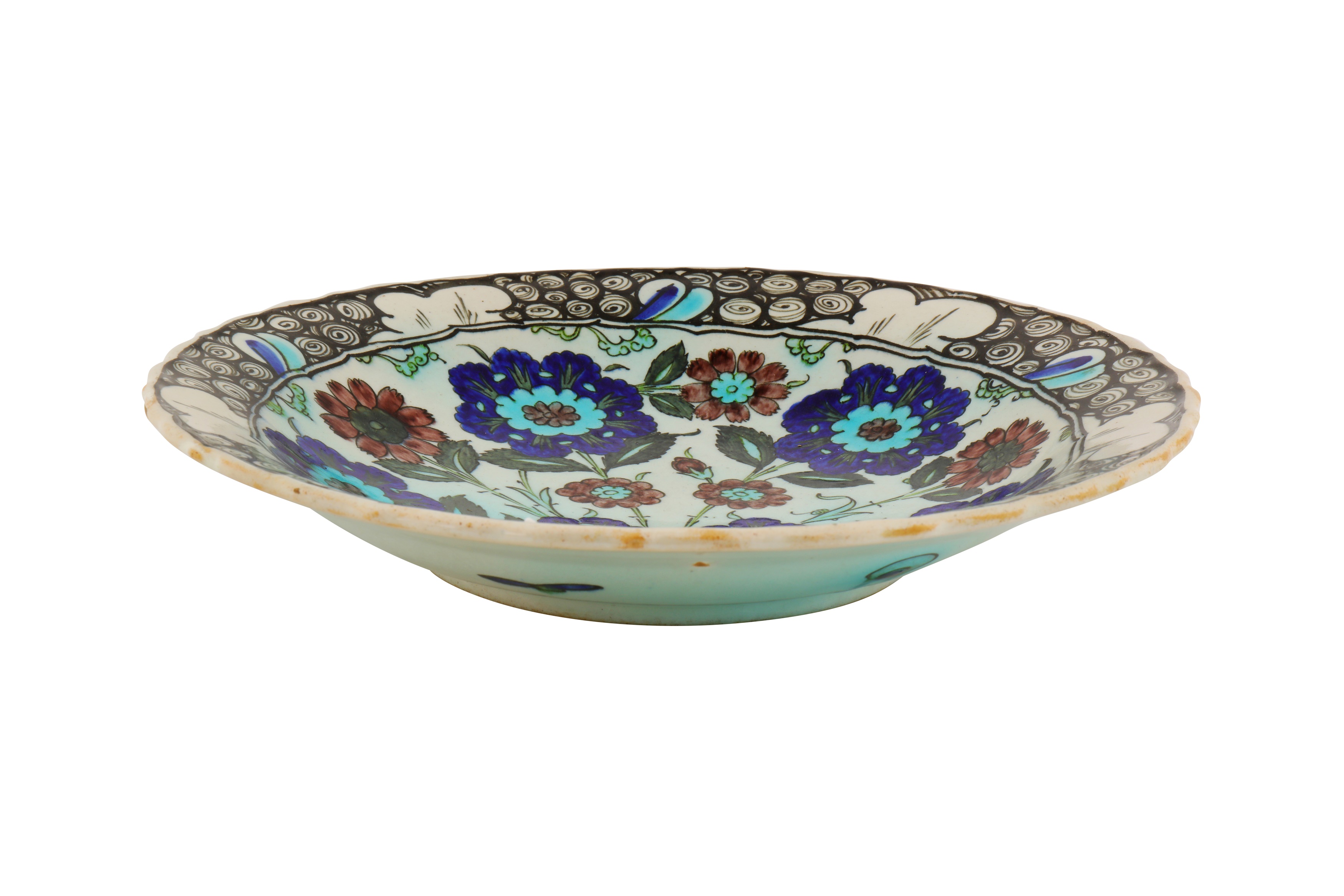 Lot 304 - AN OTTOMAN DAMASCUS-STYLE POTTERY DISH WITH