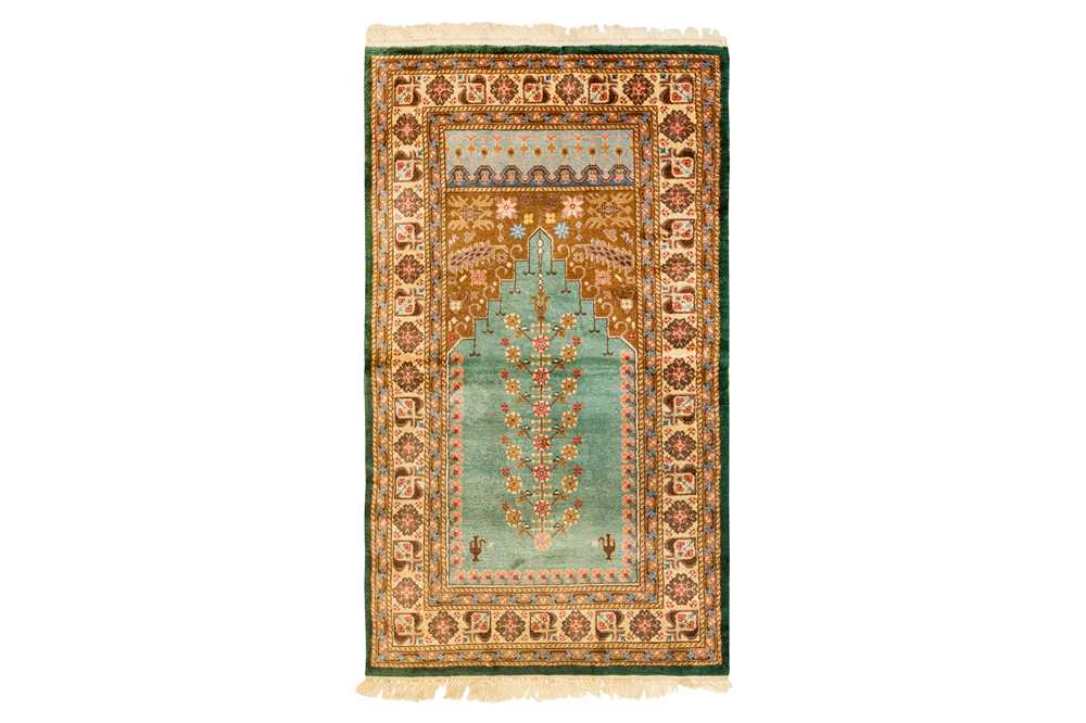 Lot 45 - A FINE SILK PRAYER RUG OF LADIK DESIGN