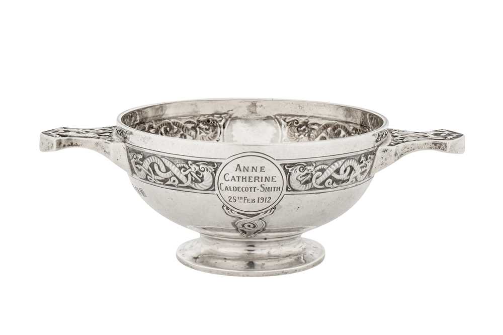 Lot 309 - A George V Scottish sterling silver quaich,