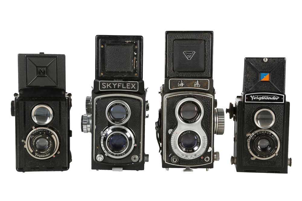 Lot 139 - A Selection of TLR cameras.