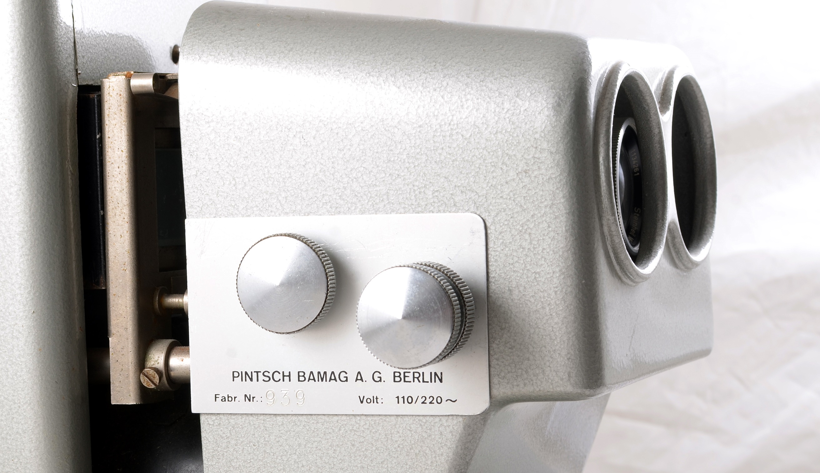 Lot 113 - Pintsch Bamag Stereo Projector Set.