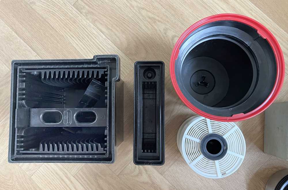 Lot 1359 - A Useful Group of Developing Tanks for