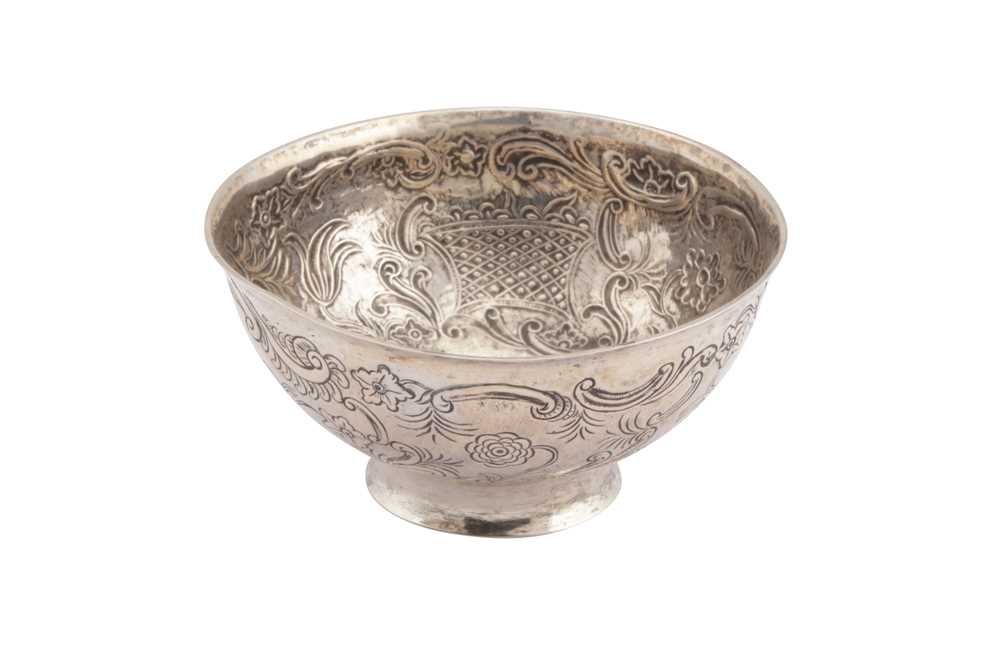 Lot 34 - AN 18TH CENTURY DUTCH SILVER BOWL, MAKER’S