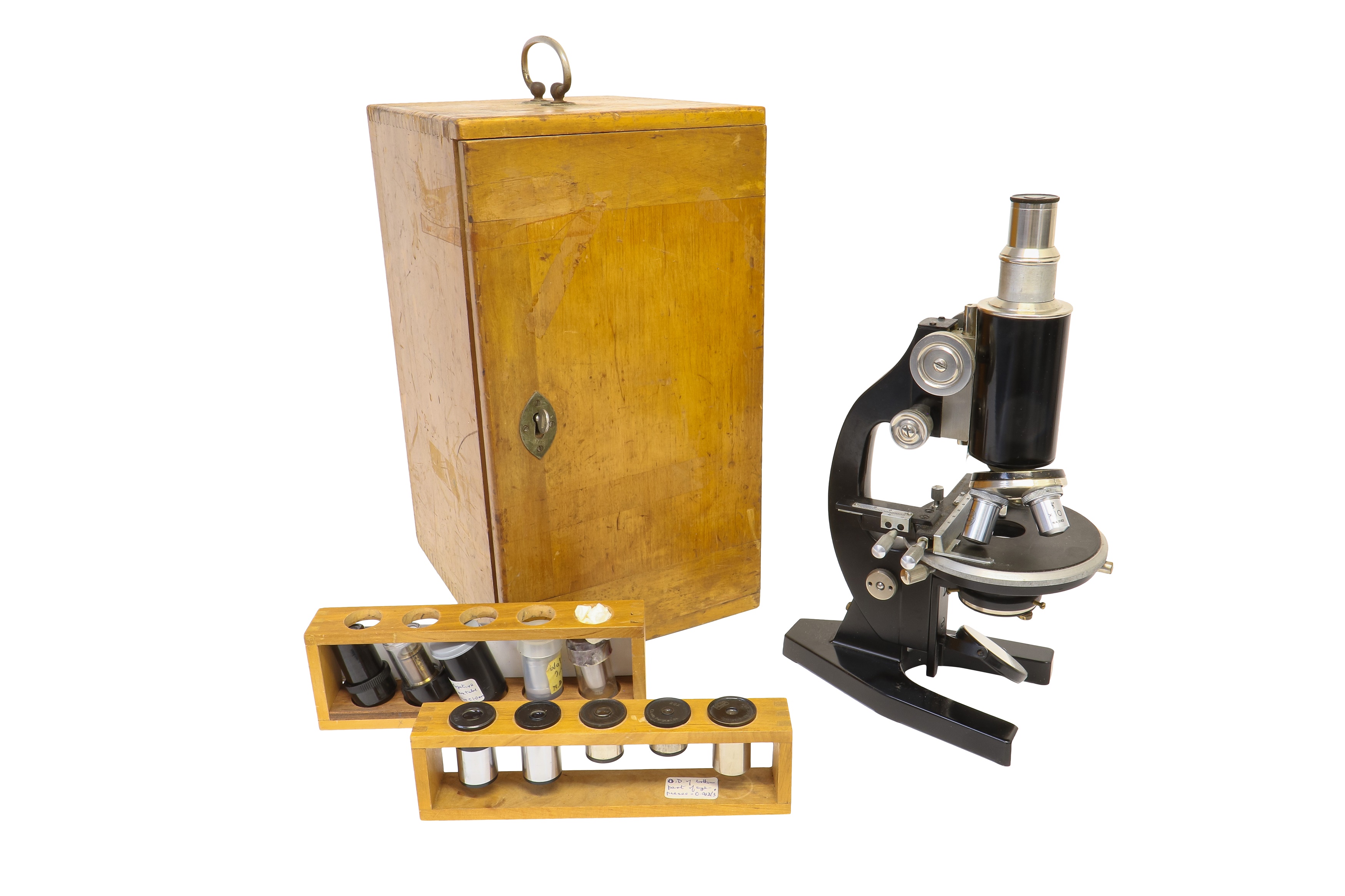 Lot 392 - Zeiss Microscope with Extra Objectives & Eye-