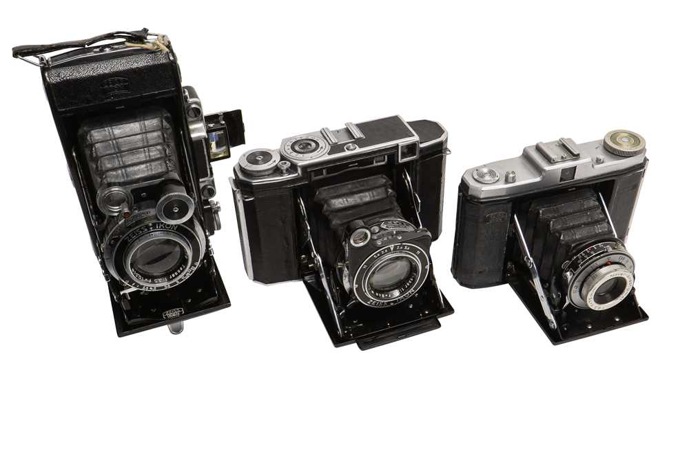 Lot 457 - Three Zeiss Ikon Cameras.
