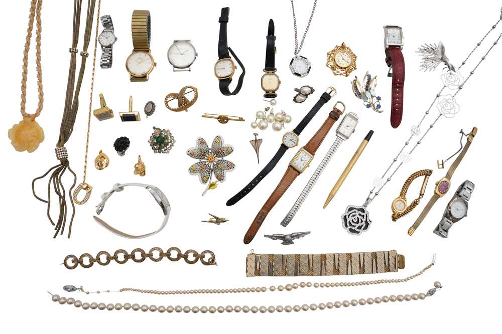 Lot 355 - A GROUP OF WATCHES, COSTUME AND SILVER