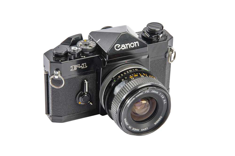 Lot 98 - Canon F1 Outfit With 250 Film Chamber.