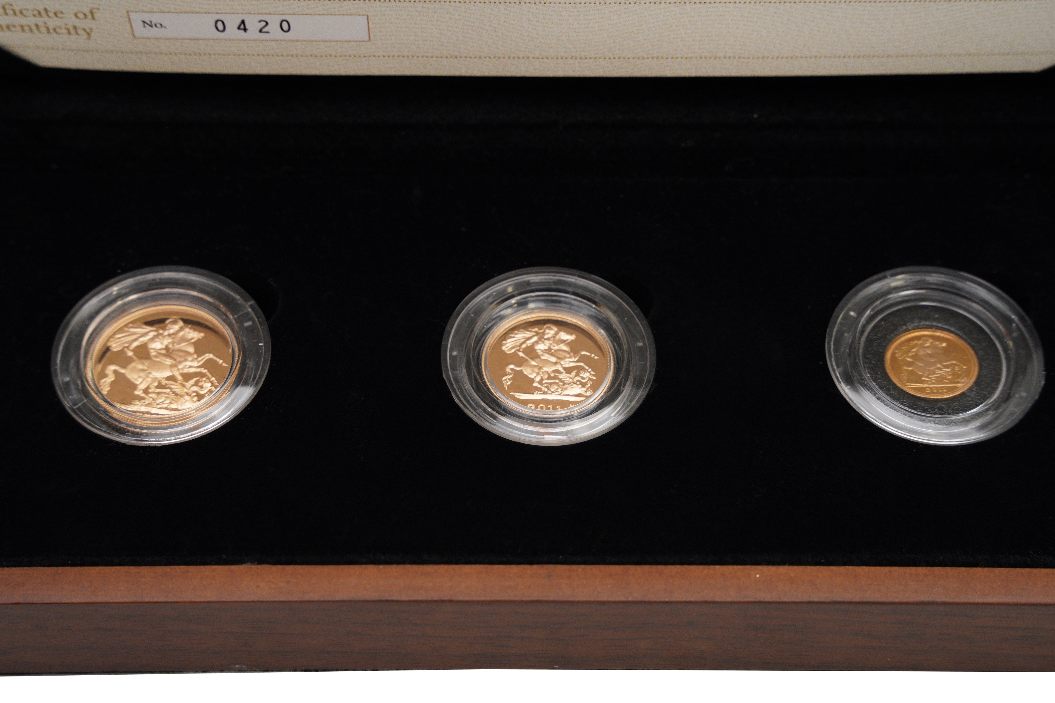 Lot 80 - SET OF THREE GOLD PROOF SOVEREIGNS