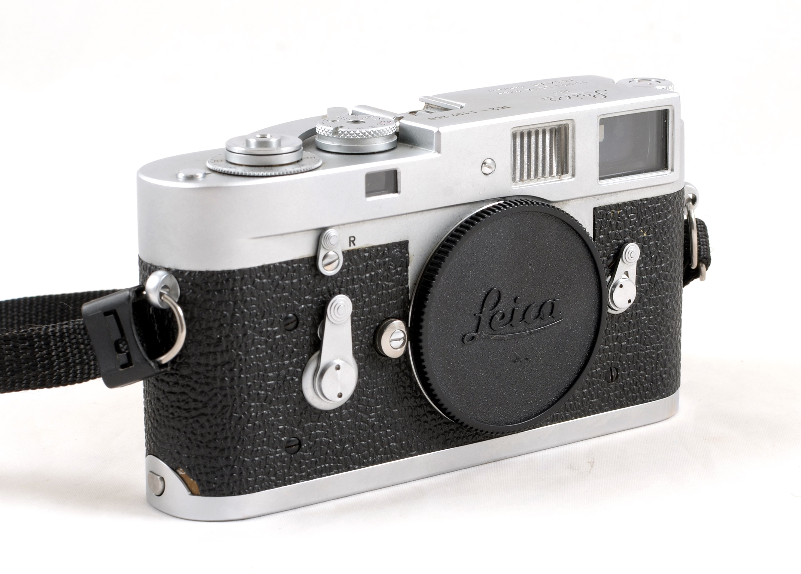 Lot 185 - Chrome Leica M2 Camera Body.