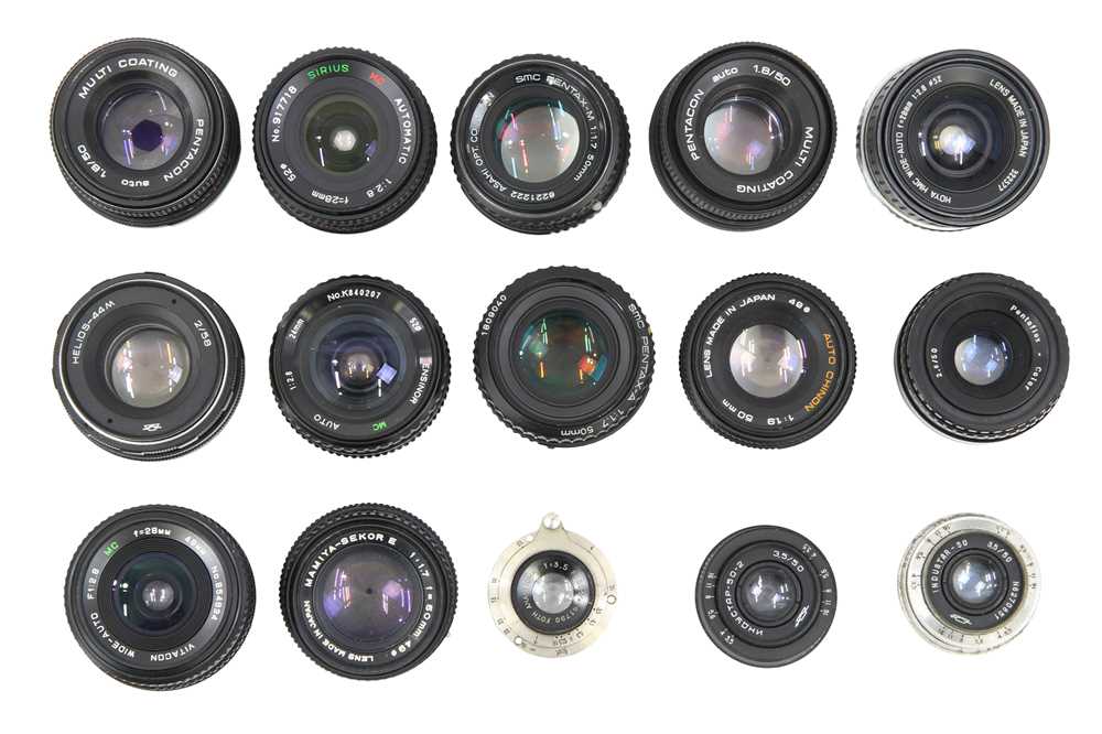 Lot 201 - Fifteen 35mm Camera Prime Lenses.