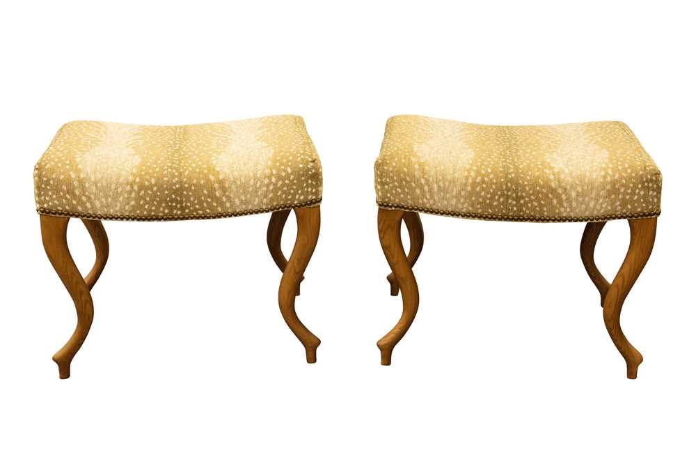Lot 126 - A PAIR OF CONTEMPORARY STOOLS