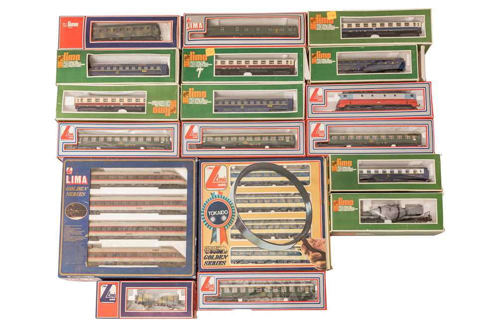 Lot 152 - A MIXED LIMA GROUP OF HO GAUGE LOCOMOTIVES