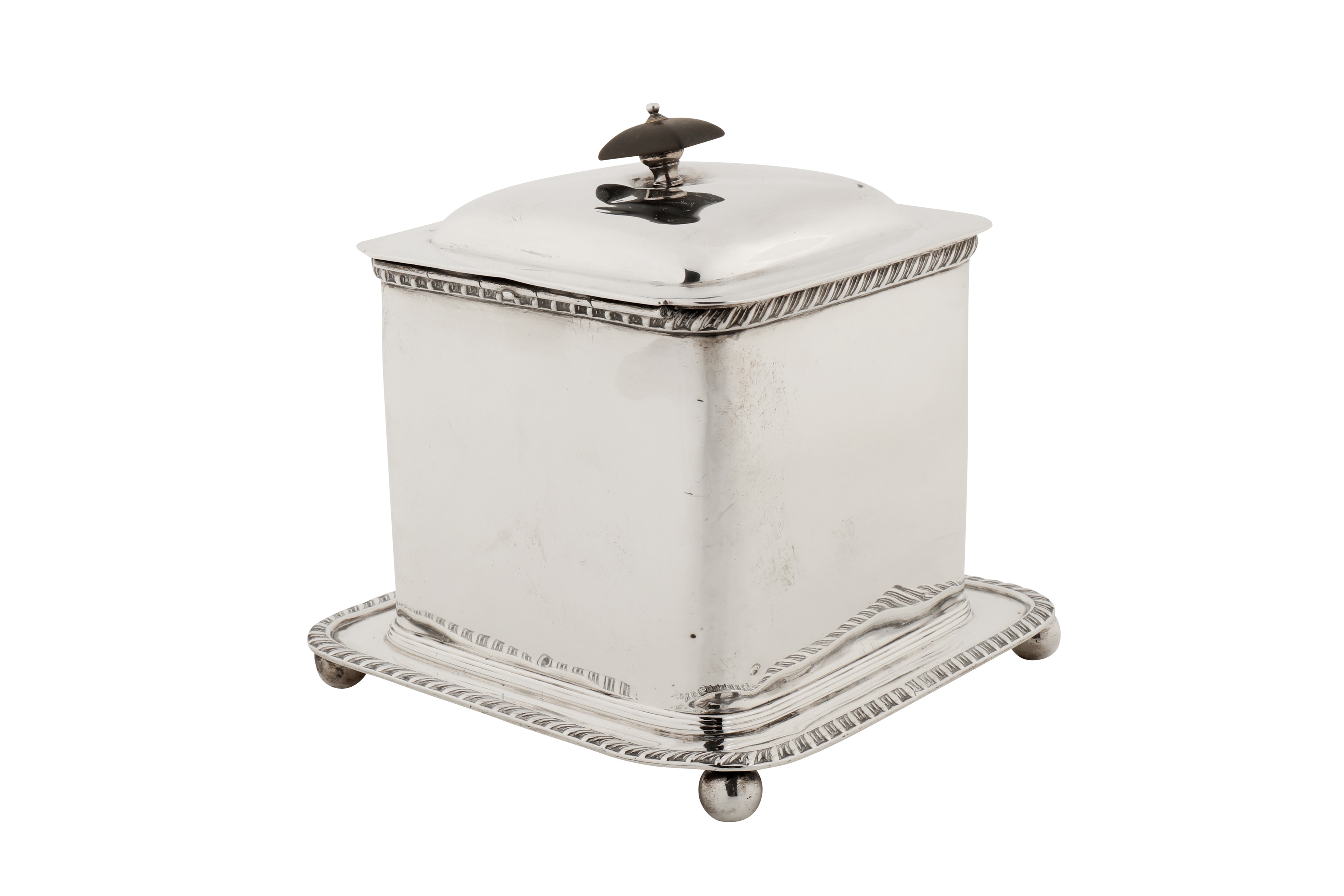 Lot 333 - A Victorian sterling silver biscuit box,