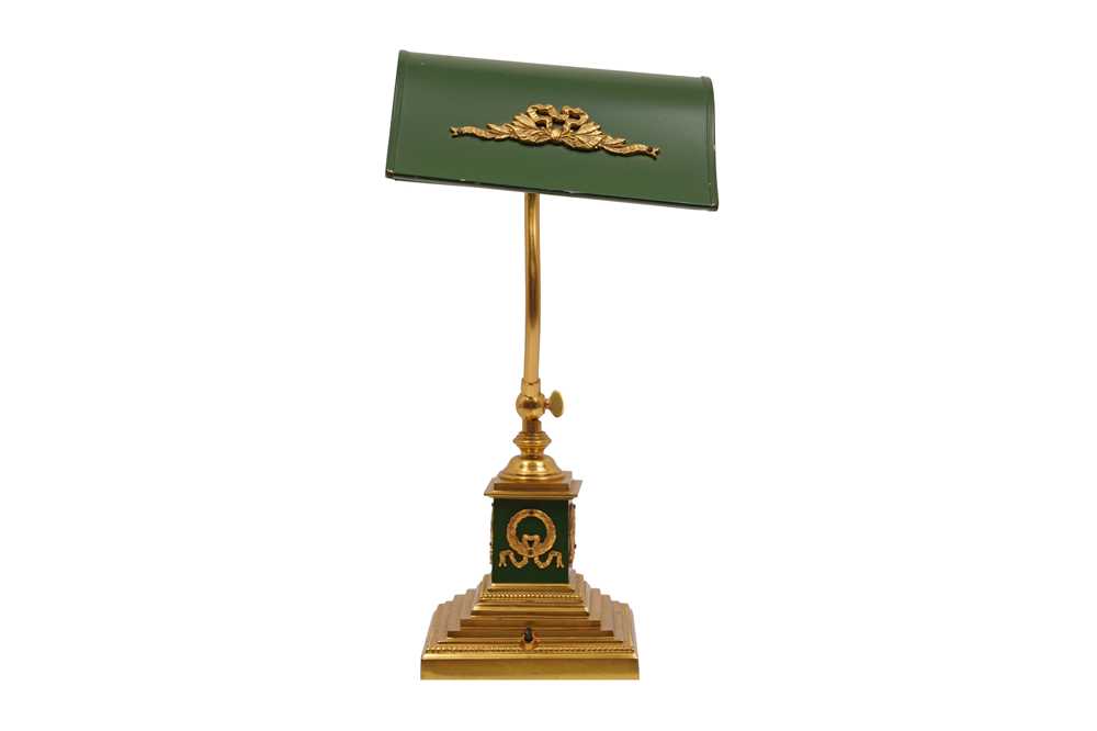 Lot 322 - AN EDWARDIAN STYLE GILT METAL BANKER'S DESK