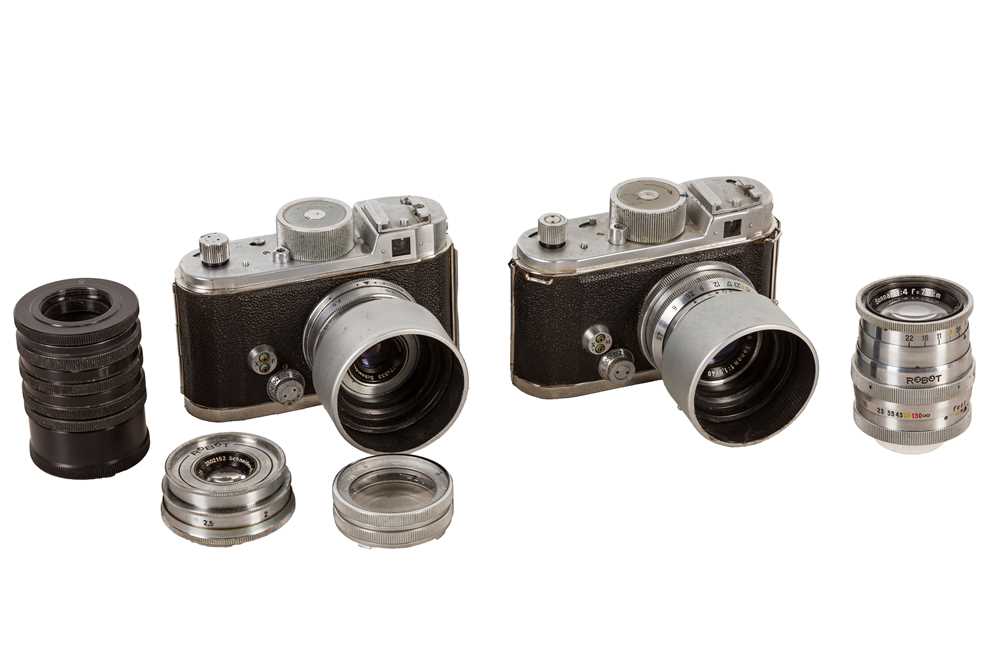 Lot 143 - A Pair of Robot II Half Frame 35mm Cameras