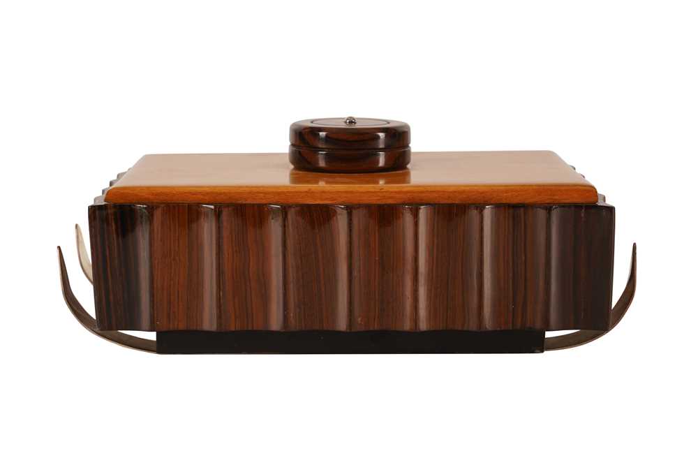 Lot 50 - EMILE JACQUES RUHLMANN (FRENCH 1879-1933)