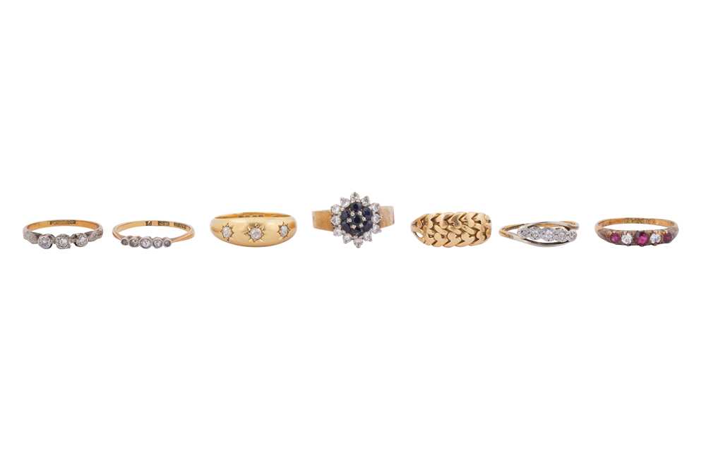 Lot 29 - SEVEN RINGS