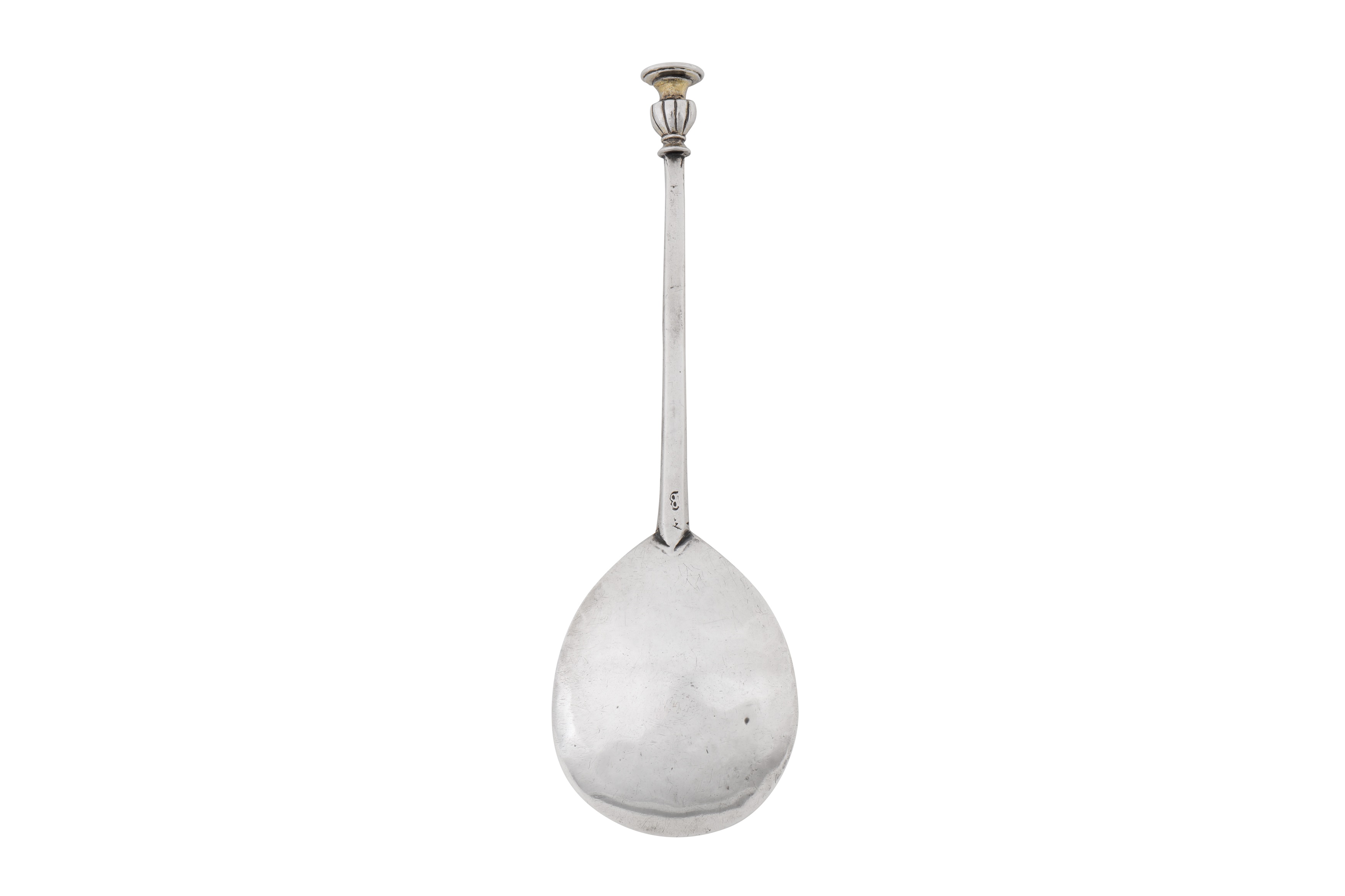 Lot 573 - A Henry VIII silver spoon, London 1539,
