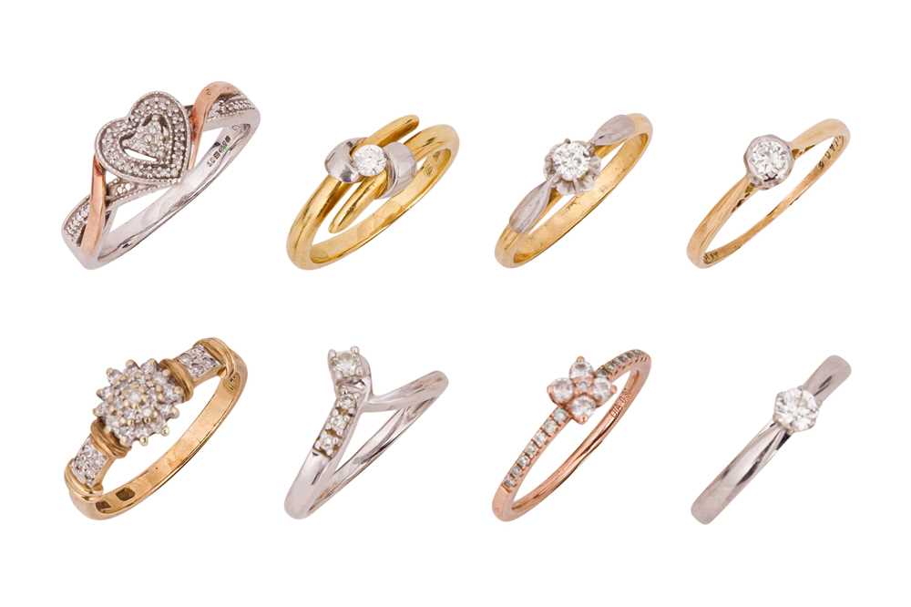 Lot 14 - EIGHT DIAMOND RINGS