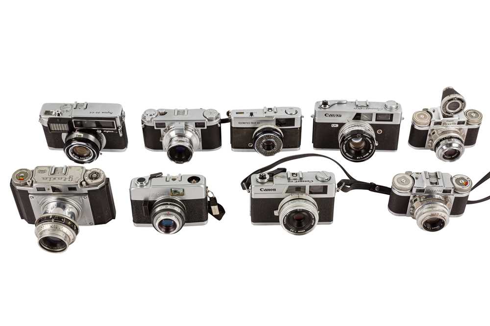 Lot 456 - A Good Selection of Mid Century Rangefinder