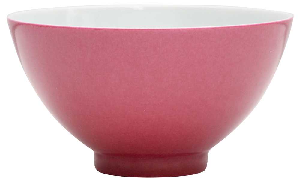 Lot 546 - A CHINESE MONOCHROME RUBY-GLAZED BOWL