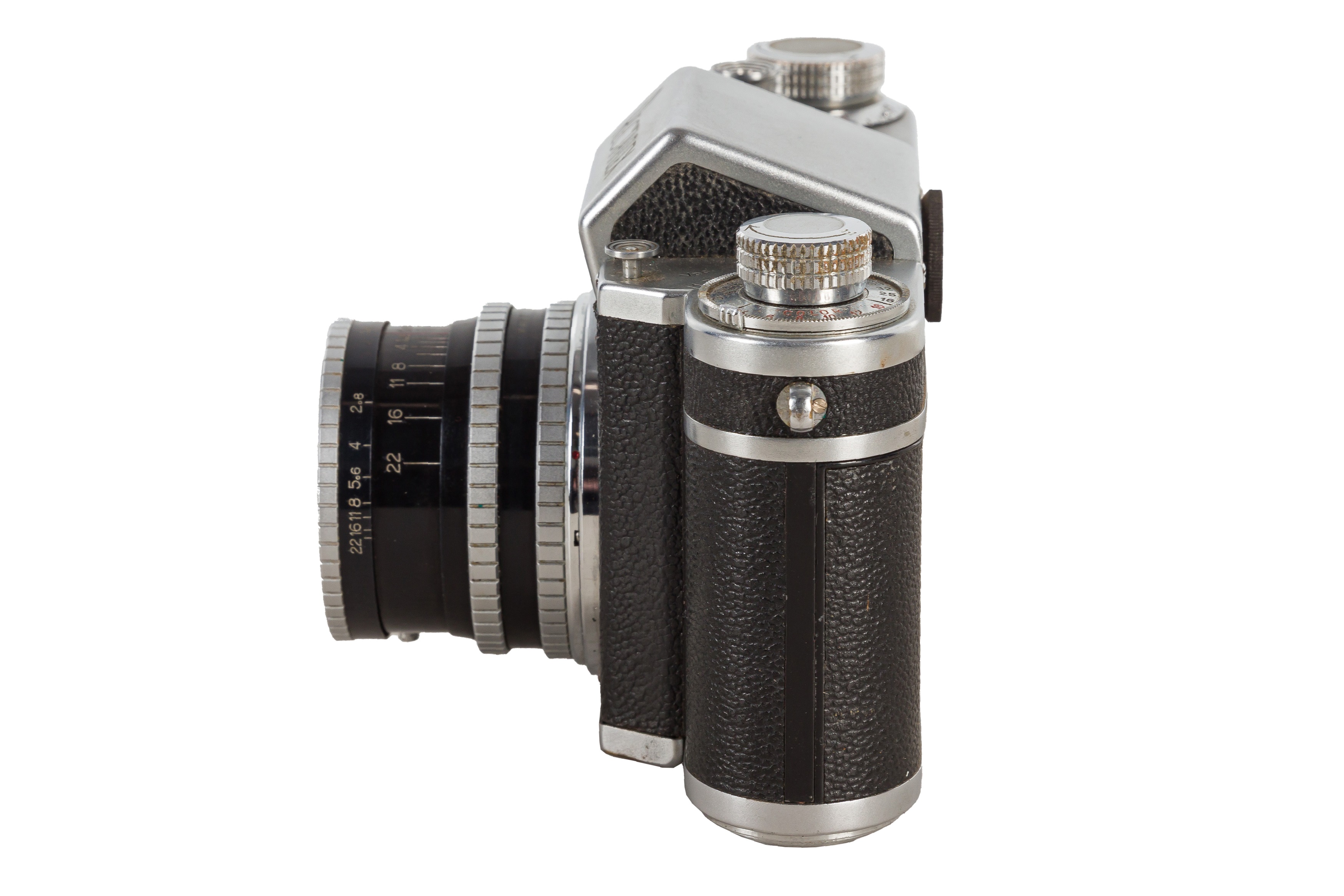 Lot 239 - A Rectaflex 1000 Standard SLR Camera with