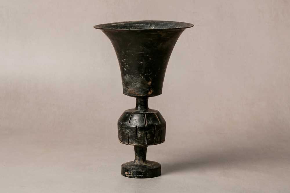 Lot 102 - A RARE CHINESE BLACK POTTERY STEM CUP