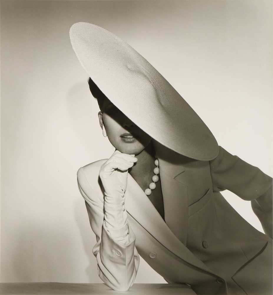 Lot 208 - Horst P. Horst (1906-1999)