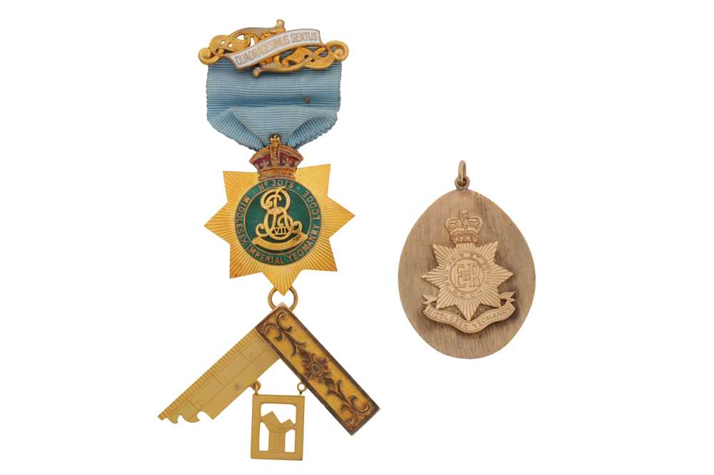 Lot 9 - A George V 9 carat gold and enamel masonic