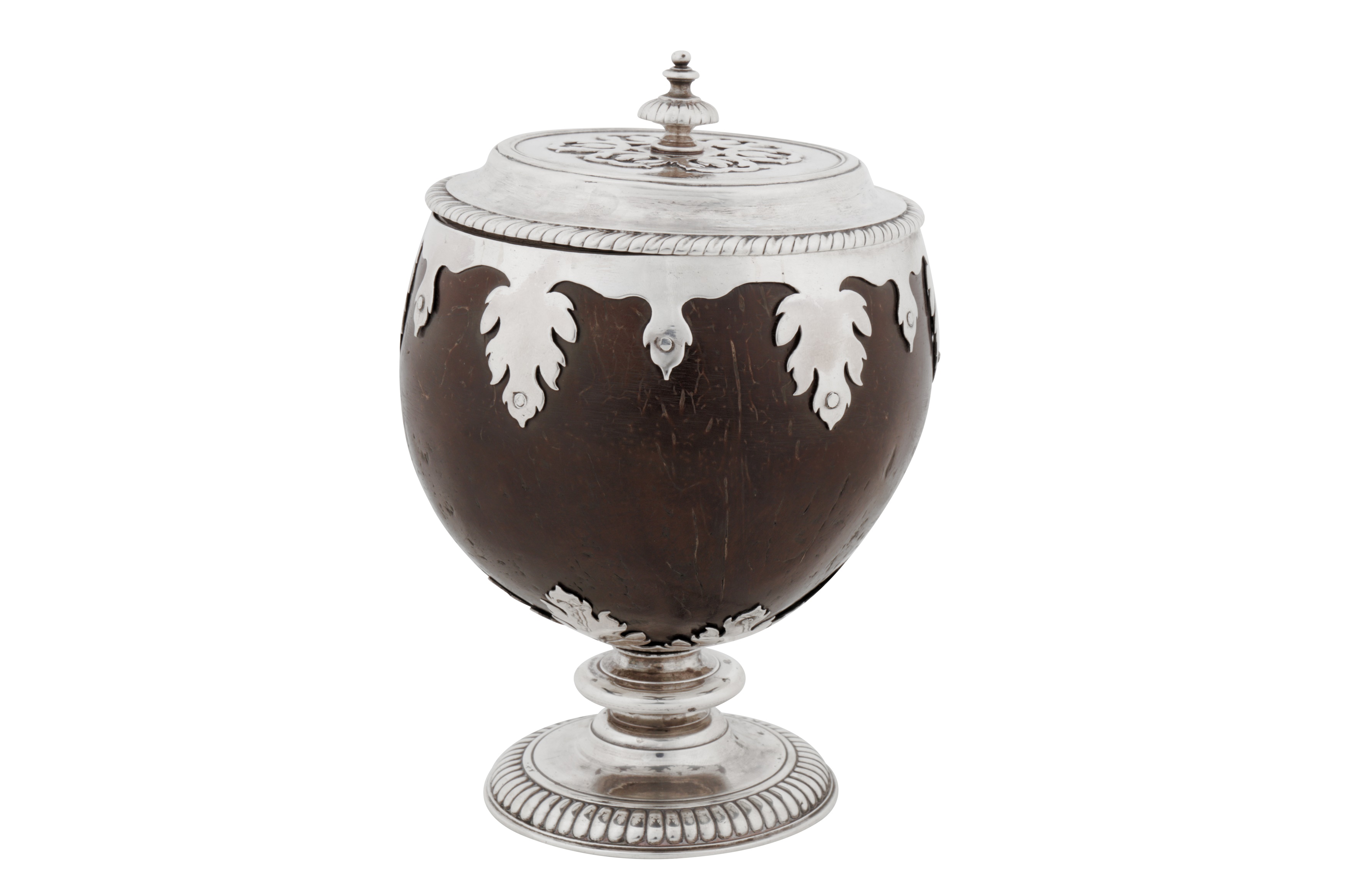 Lot 480 - A William III unmarked silver mounted