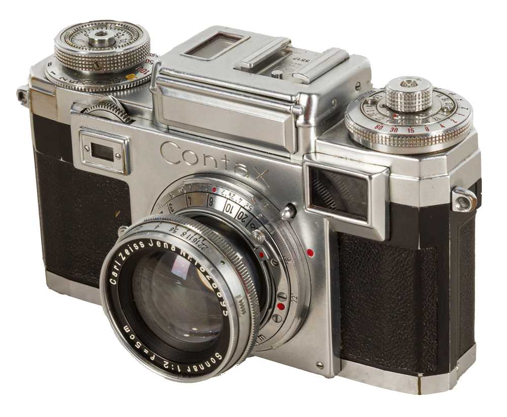 Lot 230 - A Contax IIIA Rangefinder Camera