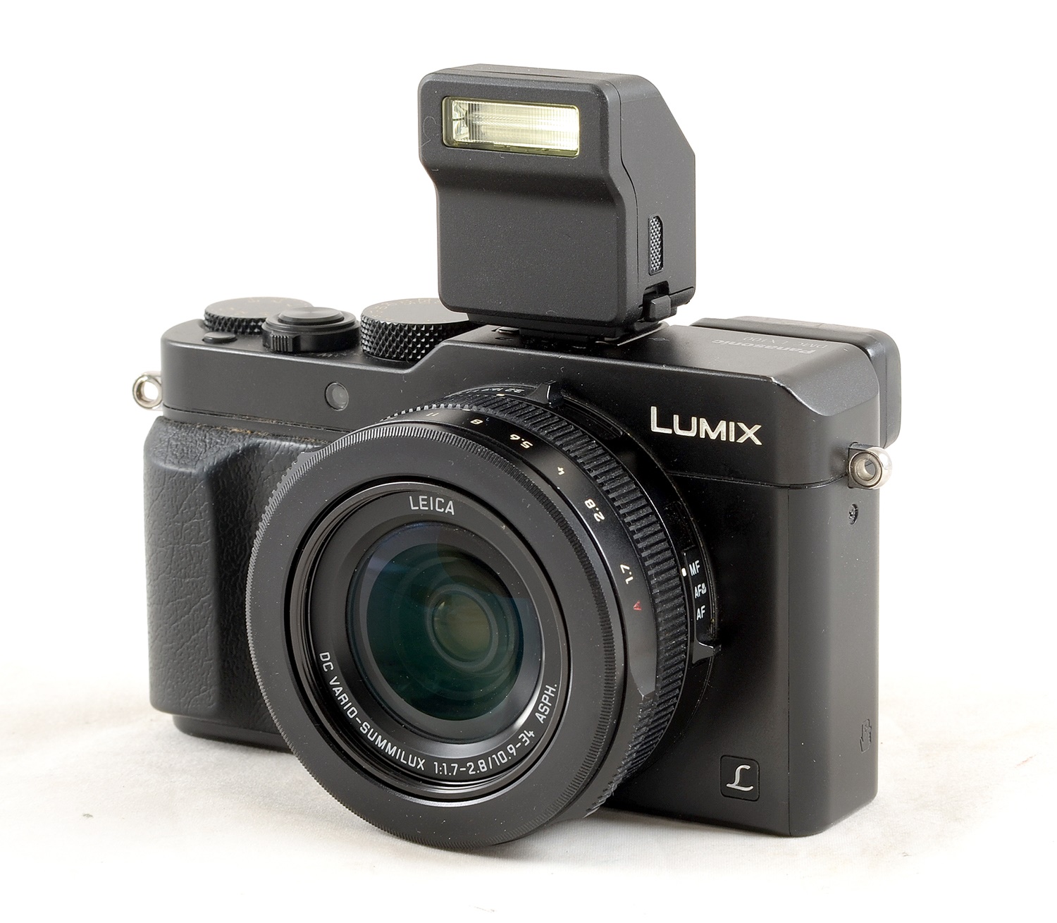 Lot 353 - Black Panasonic Lumix LX100 Compact Digital